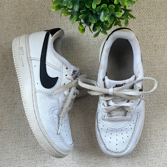 Nike | Shoes | Nike Kids Blackwhite Air Force Low Size 13c | Poshmark